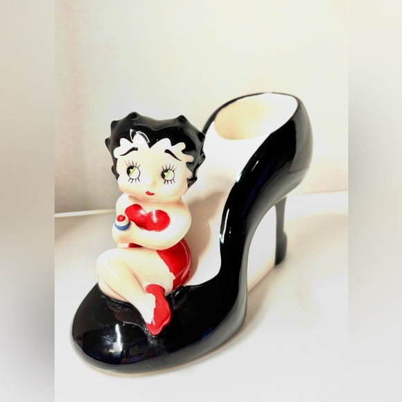 Betty Boop | Art | Vintage 995 Betty Boop High Heel Ceramic Sculpture ...